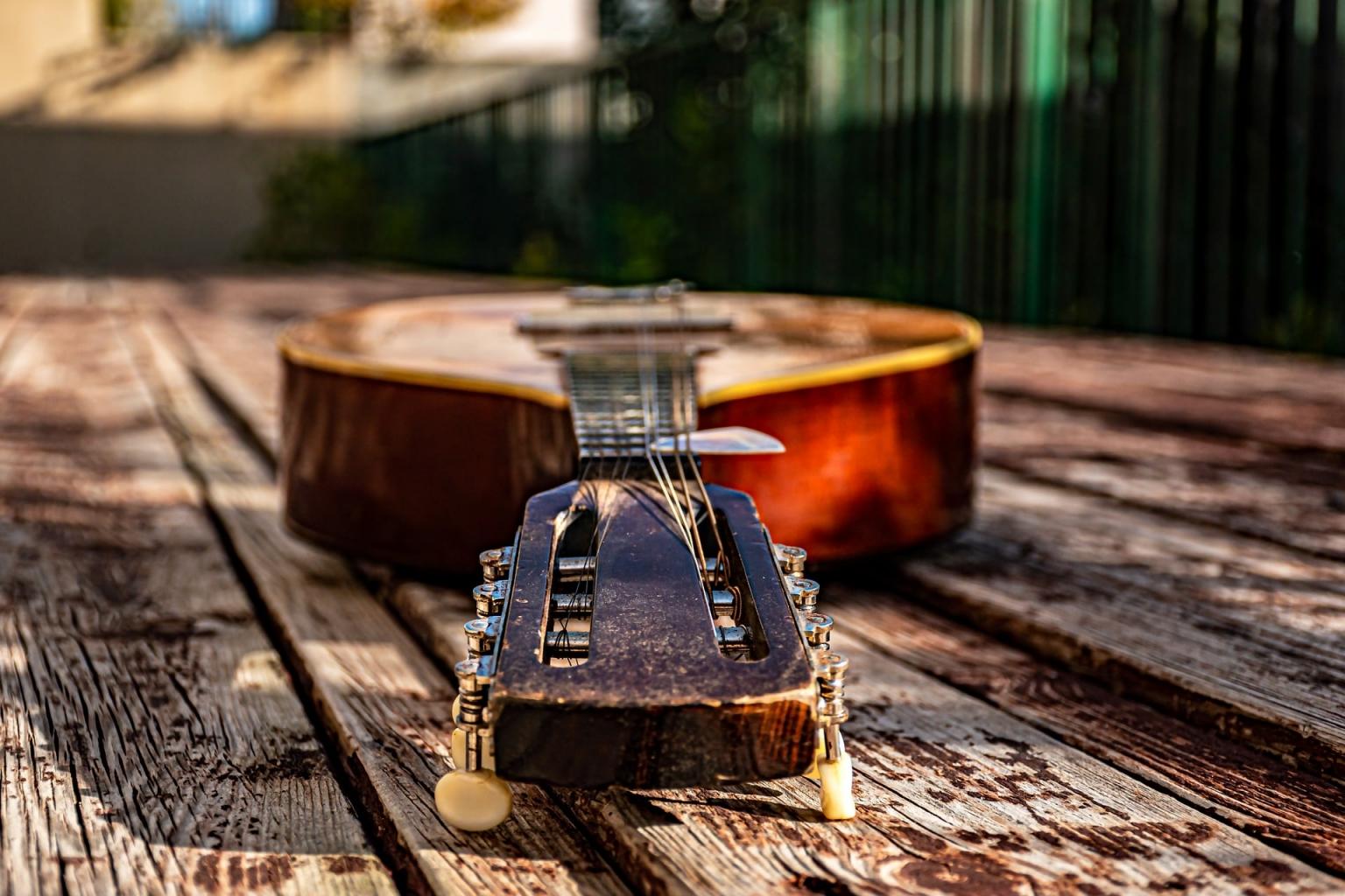 Berapa Harga Senar Gitar Yang Bagus? | Superprof