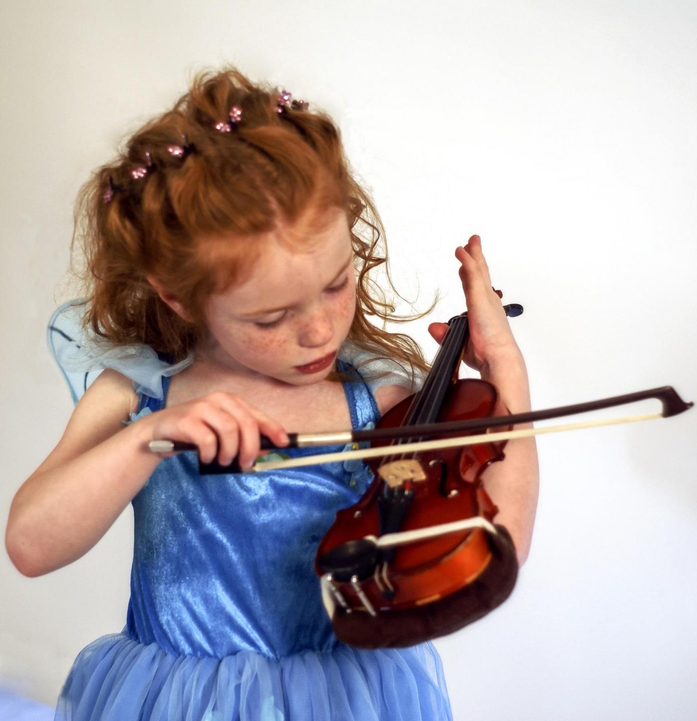 Mengapa Harus Mempelajari Biola Listrik? | Superprof