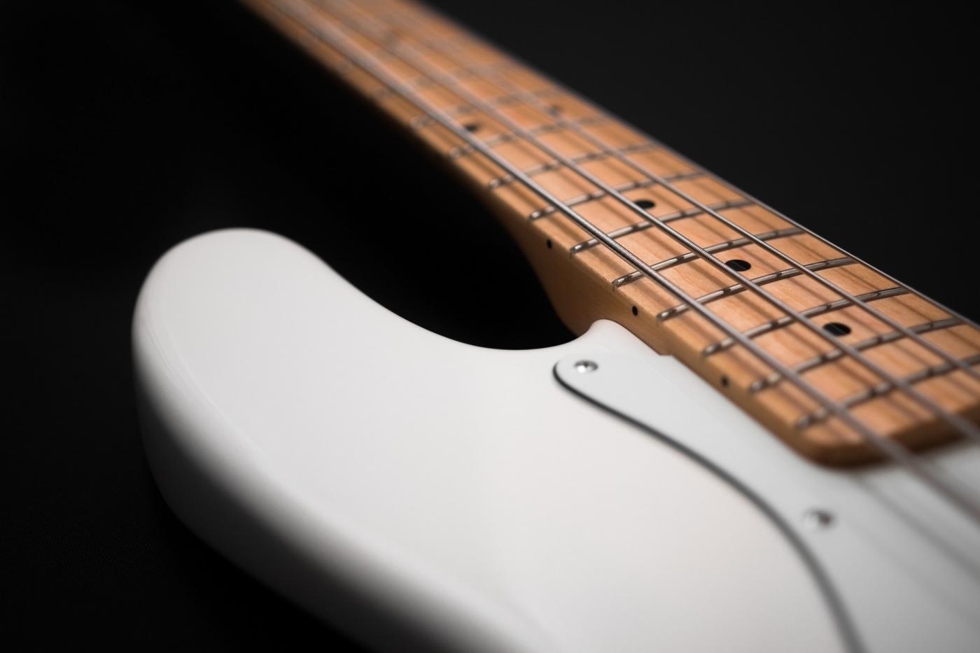 Lagu Dengan Bass Terbaik Yang Bisa Kita Dengarkan